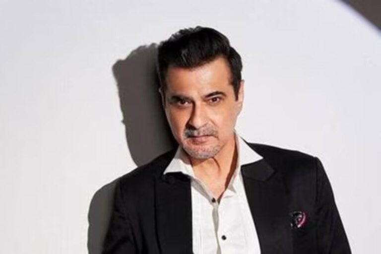 Sanjay Kapoor - Biography, Age, Height, Wife, Family, Net Worth, Movies ...